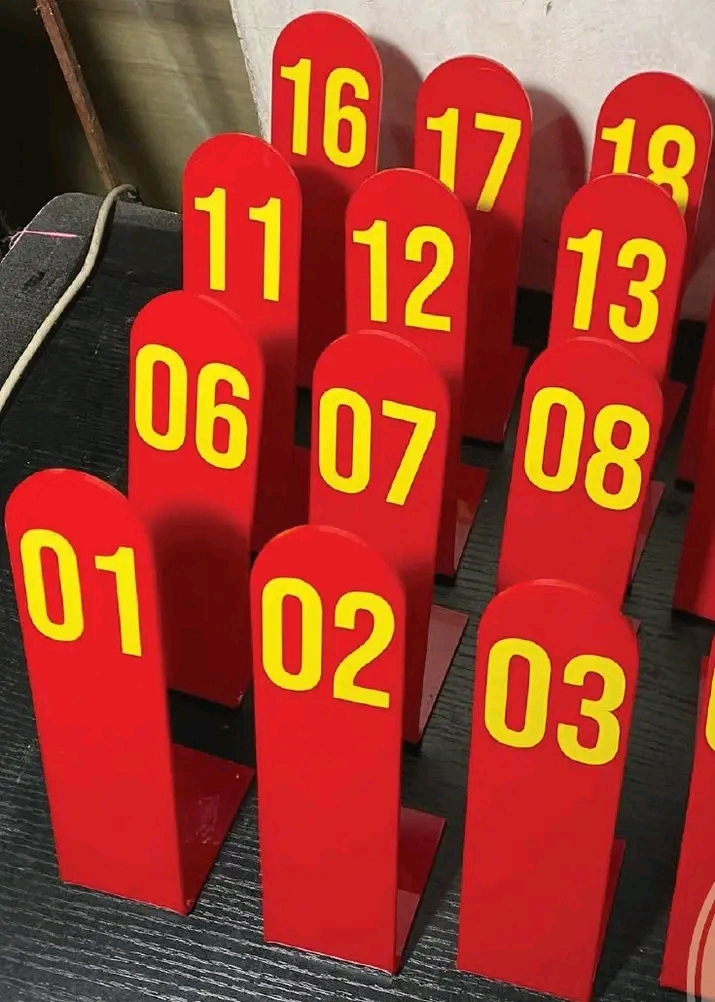 Acrylic table numbers - GORGEOUS GRAPHICS SOLUTIONS